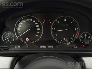 Melns BMW 530 2014 Rīga, ar dzinēja tilpumu 3.00 L un nobraukumu 282 tūkst. km par 11980 €, foto 22 vietnē AUTOMOTO.COM.LV