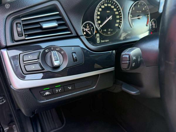 Black BMW 530 2014 in Kaunas, with an engine capacity of 2.99 L and mileage of 285 thousand km for 11900 €, photo 5 on AUTOMOTO.COM.LV