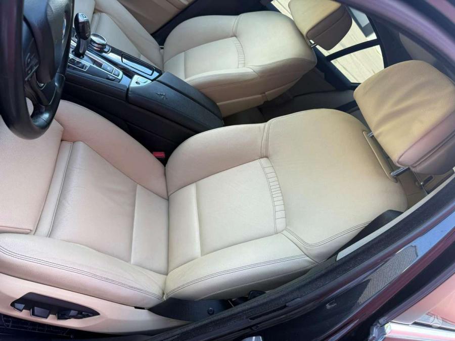 Black BMW 530 2014 in Kaunas, with an engine capacity of 2.99 L and mileage of 285 thousand km for 11900 €, photo 9 on AUTOMOTO.COM.LV