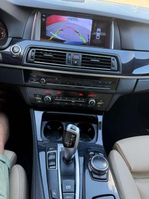 Black BMW 530 2014 in Kaunas, with an engine capacity of 2.99 L and mileage of 285 thousand km for 11900 €, photo 12 on AUTOMOTO.COM.LV