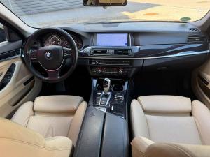 Black BMW 530 2014 in Kaunas, with an engine capacity of 2.99 L and mileage of 285 thousand km for 11900 €, photo 16 on AUTOMOTO.COM.LV