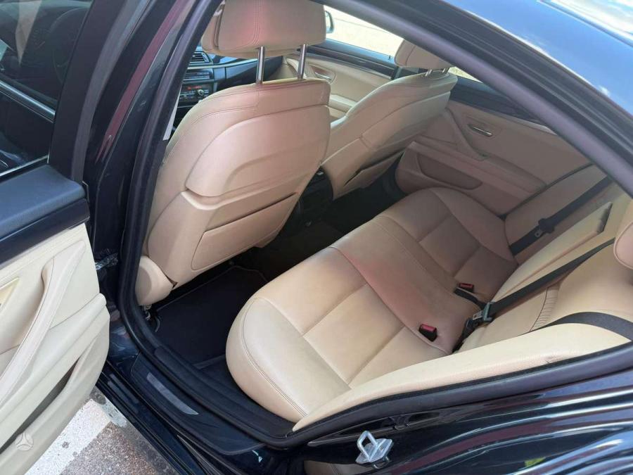 Black BMW 530 2014 in Kaunas, with an engine capacity of 2.99 L and mileage of 285 thousand km for 11900 €, photo 18 on AUTOMOTO.COM.LV