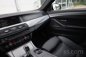 Melns BMW 530 2014 Rīga, ar dzinēja tilpumu 3.00 L un nobraukumu 242 tūkst. km par 12995 €, foto 15 vietnē AUTOMOTO.COM.LV