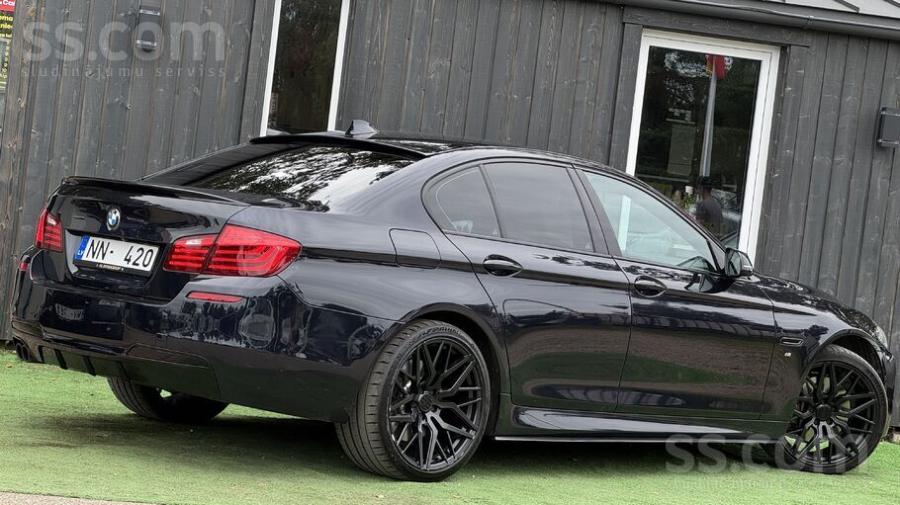 Black BMW 530 2014 in Riga, with an engine capacity of 3.00 L and mileage of 228 thousand km for 13900 €, photo 6 on AUTOMOTO.COM.LV