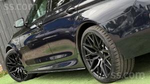 Black BMW 530 2014 in Riga, with an engine capacity of 3.00 L and mileage of 228 thousand km for 13900 €, photo 9 on AUTOMOTO.COM.LV