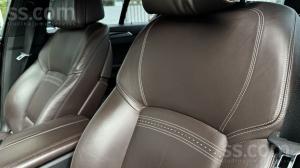Black BMW 530 2014 in Riga, with an engine capacity of 3.00 L and mileage of 228 thousand km for 13900 €, photo 15 on AUTOMOTO.COM.LV