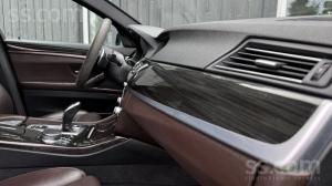 Black BMW 530 2014 in Riga, with an engine capacity of 3.00 L and mileage of 228 thousand km for 13900 €, photo 19 on AUTOMOTO.COM.LV