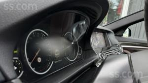 Black BMW 530 2014 in Riga, with an engine capacity of 3.00 L and mileage of 228 thousand km for 13900 €, photo 20 on AUTOMOTO.COM.LV