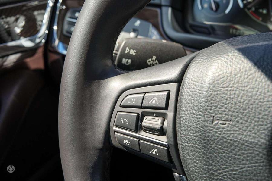 Black BMW 530 2014 in Marijampole, with an engine capacity of 2.99 L and mileage of 270 thousand km for 14250 €, photo 24 on AUTOMOTO.COM.LV