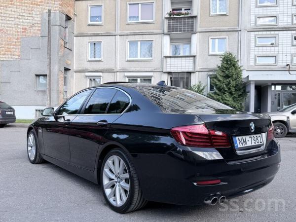 BMW 530 2014 in Riga on AUTOMOTO.COM.LV Black BMW 530 2014 in Riga, with an engine capacity of 3.00 L and mileage of 346 thousand km for 14200 €, photo 4 on AUTOMOTO.COM.LV