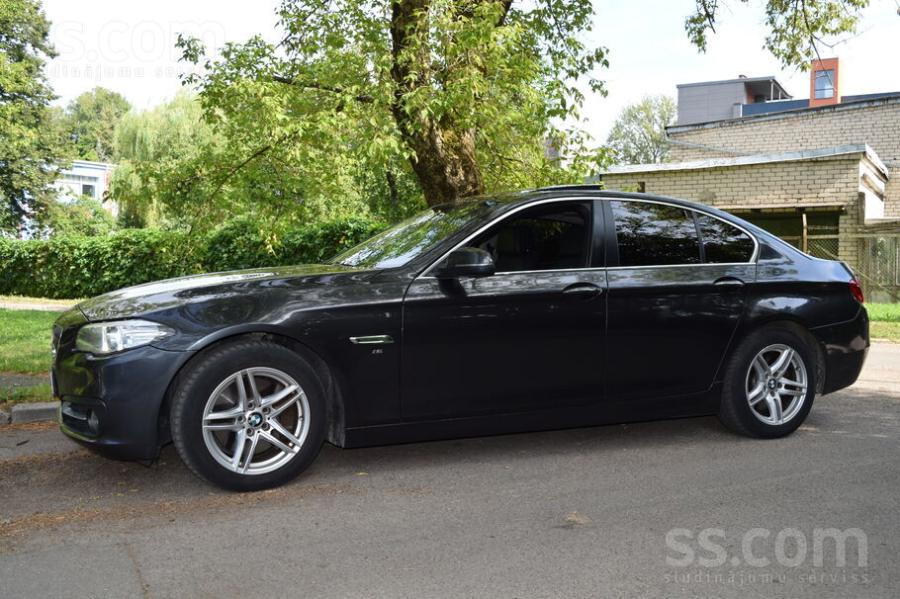 Black BMW 530 2015 in Riga, with an engine capacity of 3.00 L and mileage of 0 thousand km for 13200 €, photo 3 on AUTOMOTO.COM.LV