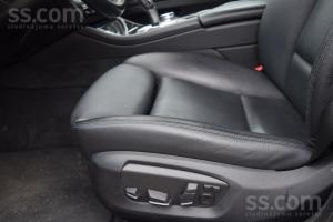 Black BMW 530 2015 in Riga, with an engine capacity of 3.00 L and mileage of 0 thousand km for 13200 €, photo 15 on AUTOMOTO.COM.LV