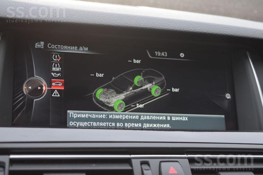 Black BMW 530 2015 in Riga, with an engine capacity of 3.00 L and mileage of 0 thousand km for 13200 €, photo 22 on AUTOMOTO.COM.LV