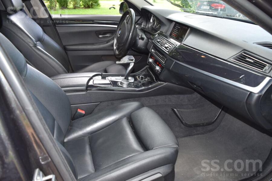 Black BMW 530 2015 in Riga, with an engine capacity of 3.00 L and mileage of 0 thousand km for 13200 €, photo 23 on AUTOMOTO.COM.LV