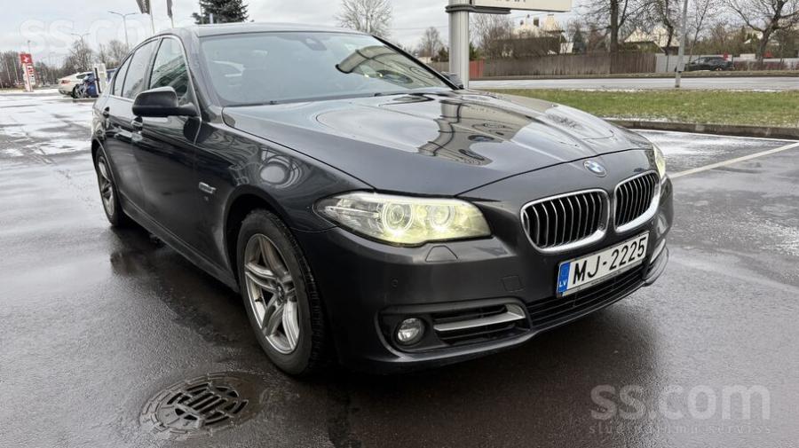 Black BMW 530 2015 in Riga, with an engine capacity of 3.00 L and mileage of 0 thousand km for 13200 €, photo 27 on AUTOMOTO.COM.LV