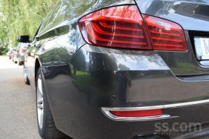 Black BMW 530 2015 in Riga, with an engine capacity of 3.00 L and mileage of 0 thousand km for 13200 €, photo 29 on AUTOMOTO.COM.LV