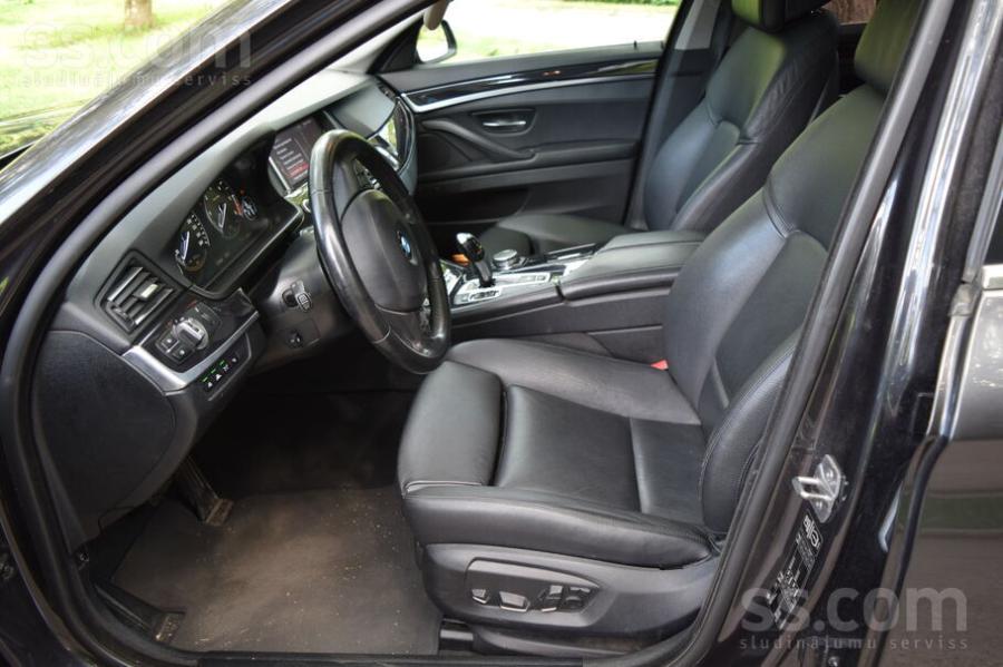 Black BMW 530 2015 in Riga, with an engine capacity of 3.00 L and mileage of 0 thousand km for 13200 €, photo 30 on AUTOMOTO.COM.LV