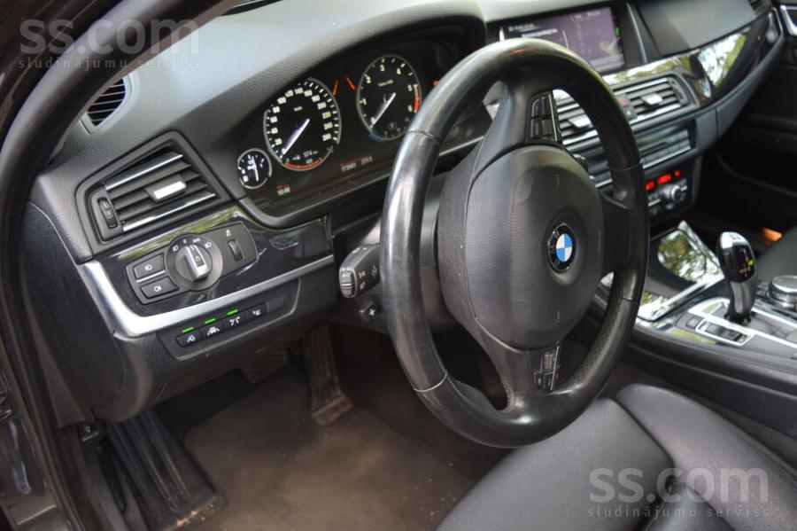 Black BMW 530 2015 in Riga, with an engine capacity of 3.00 L and mileage of 0 thousand km for 13200 €, photo 32 on AUTOMOTO.COM.LV