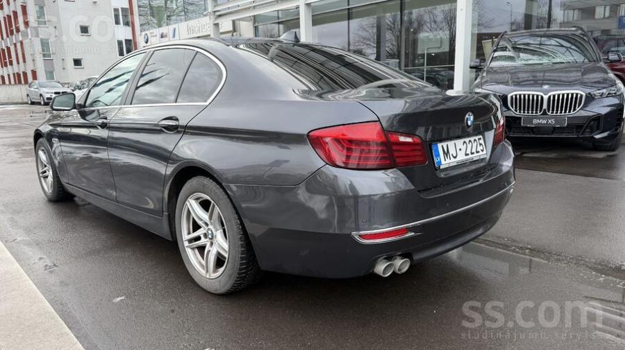 Black BMW 530 2015 in Riga, with an engine capacity of 3.00 L and mileage of 0 thousand km for 13200 €, photo 35 on AUTOMOTO.COM.LV