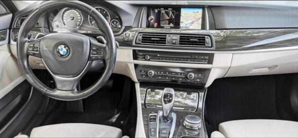 Black BMW 530 2015 in Riga, with an engine capacity of 3.00 L and mileage of 400 thousand km for 13750 €, photo 10 on AUTOMOTO.COM.LV
