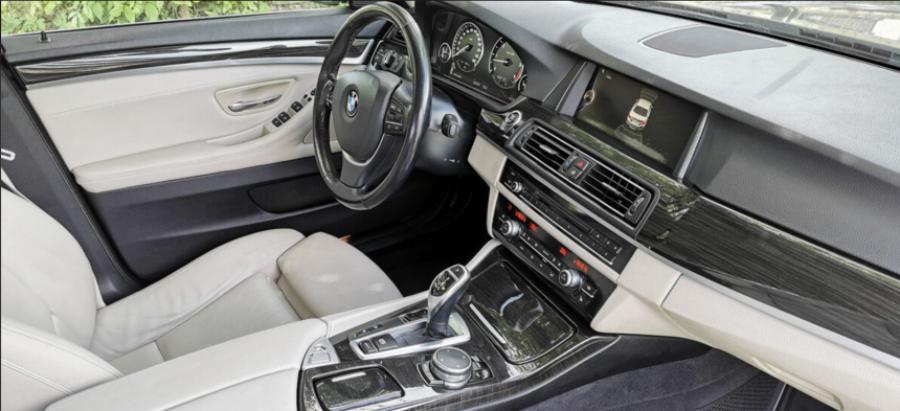 Melns BMW 530 2015 Rīga, ar dzinēja tilpumu 3.00 L un nobraukumu 400 tūkst. km par 13750 €, foto 12 vietnē AUTOMOTO.COM.LV