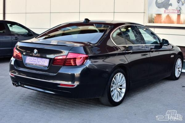 Black BMW 530 2016 in Kretinga, with an engine capacity of 3.00 L and mileage of 290 thousand km for 14499 €, photo 10 on AUTOMOTO.COM.LV