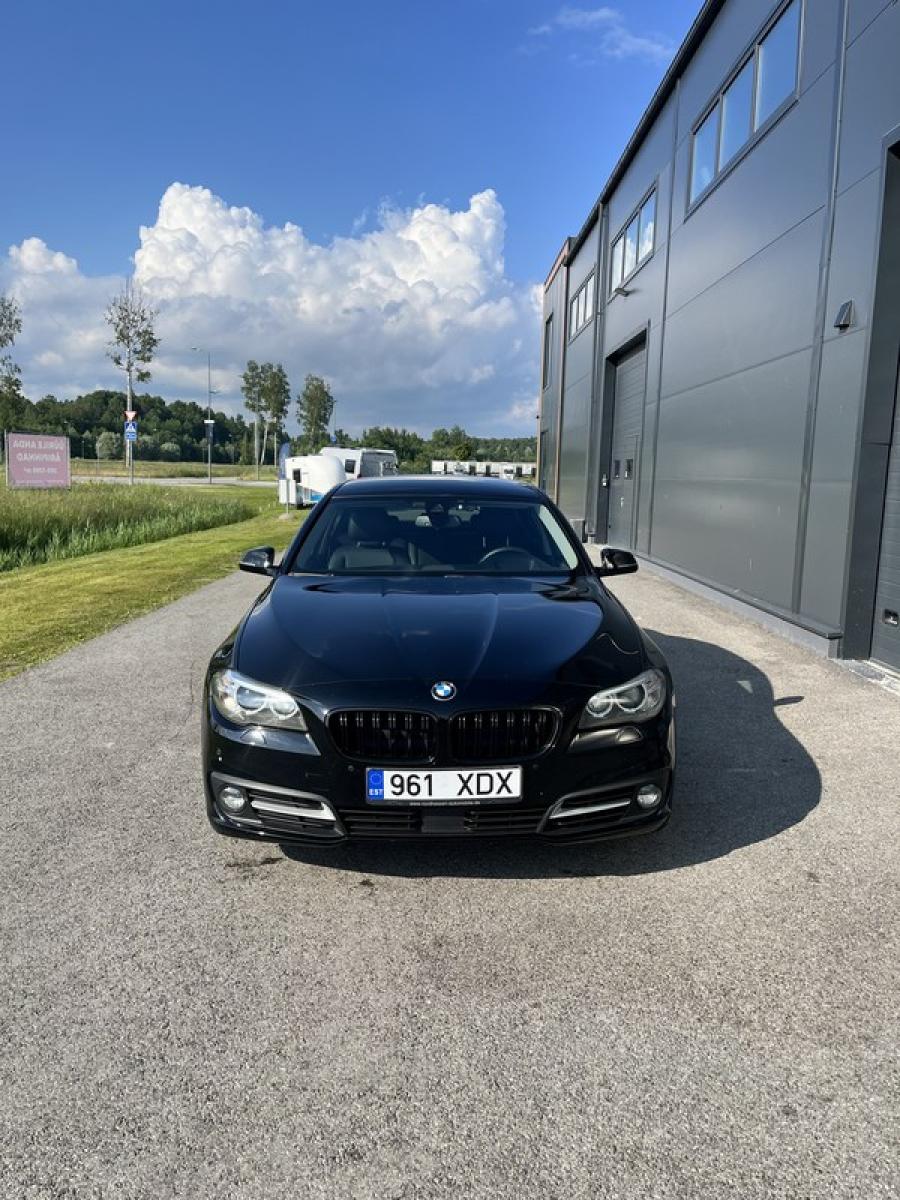 Melns BMW 530 2016 Pērnava, ar dzinēja tilpumu 0.19 L un nobraukumu 317 tūkst. km par 14000 €, foto 21 vietnē AUTOMOTO.COM.LV