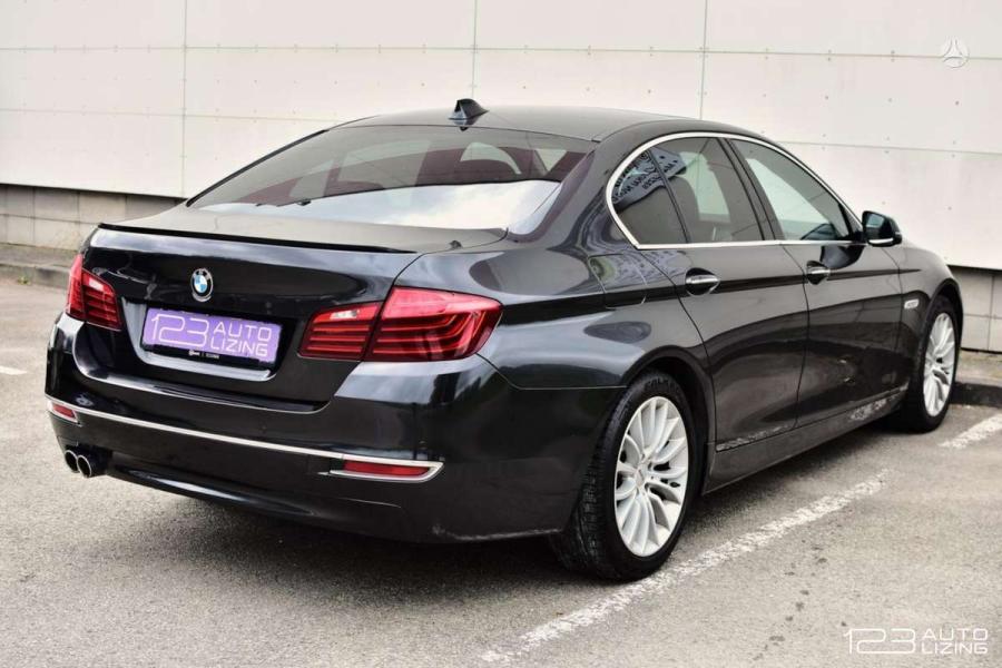 Black BMW 530 2016 in Kretinga, with an engine capacity of 3.00 L and mileage of 290 thousand km for 12750 €, photo 11 on AUTOMOTO.COM.LV