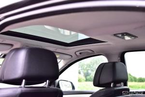 Black BMW 530 2016 in Kretinga, with an engine capacity of 3.00 L and mileage of 290 thousand km for 12750 €, photo 16 on AUTOMOTO.COM.LV