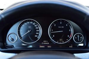 Black BMW 530 2016 in Kretinga, with an engine capacity of 3.00 L and mileage of 290 thousand km for 12750 €, photo 25 on AUTOMOTO.COM.LV