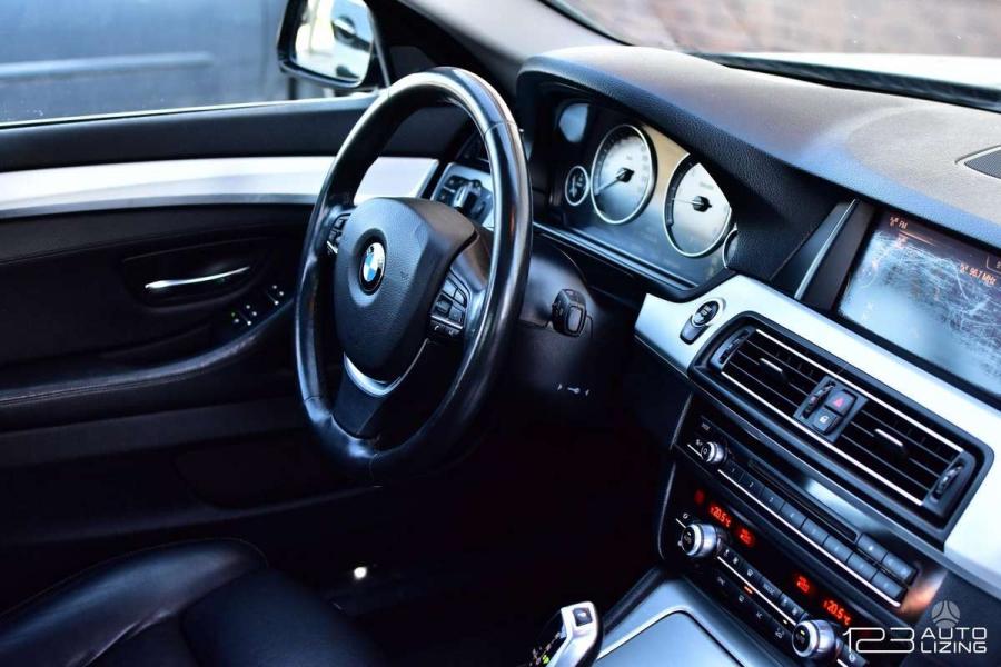 Black BMW 530 2016 in Kretinga, with an engine capacity of 3.00 L and mileage of 290 thousand km for 12750 €, photo 29 on AUTOMOTO.COM.LV