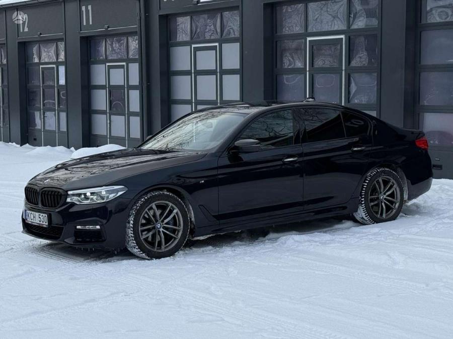 Black BMW 530 2017 in Siauliai, with an engine capacity of 2.99 L and mileage of 240 thousand km for 22990 €, photo 1 on AUTOMOTO.COM.LV