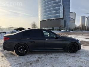 Black BMW 530 2017 in Jelgava, with an engine capacity of 2.00 L and mileage of 186 thousand km for 24000 €, photo 3 on AUTOMOTO.COM.LV