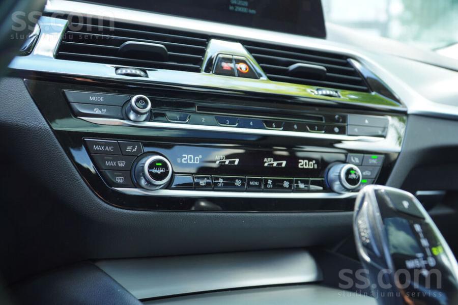 Melns BMW 530 2017 Rīga, ar dzinēja tilpumu 3.00 L un nobraukumu 146 tūkst. km par 23990 €, foto 28 vietnē AUTOMOTO.COM.LV