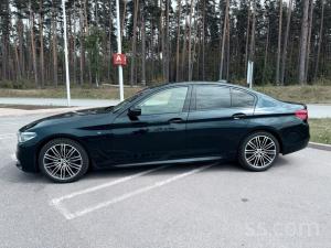 Black BMW 530 2017 in Riga, with an engine capacity of 3.00 L and mileage of 190 thousand km for 24900 €, photo 3 on AUTOMOTO.COM.LV