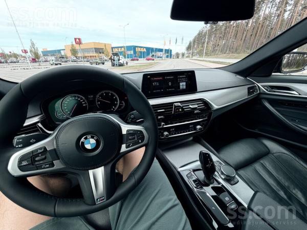 Black BMW 530 2017 in Riga, with an engine capacity of 3.00 L and mileage of 192 thousand km for 24400 €, photo 6 on AUTOMOTO.COM.LV