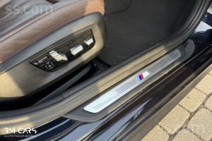 Black BMW 530 2017 in Jelgava, with an engine capacity of 2.00 L and mileage of 0 thousand km for 20950 €, photo 14 on AUTOMOTO.COM.LV