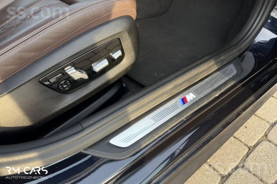 Black BMW 530 2017 in Jelgava, with an engine capacity of 2.00 L and mileage of 0 thousand km for 20950 €, photo 14 on AUTOMOTO.COM.LV