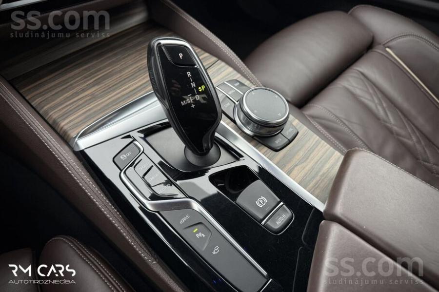 Black BMW 530 2017 in Jelgava, with an engine capacity of 2.00 L and mileage of 0 thousand km for 20950 €, photo 23 on AUTOMOTO.COM.LV