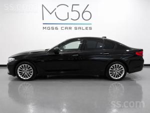 Black BMW 530 2017 in Riga, with an engine capacity of 2.00 L and mileage of 225 thousand km for 15990 €, photo 8 on AUTOMOTO.COM.LV