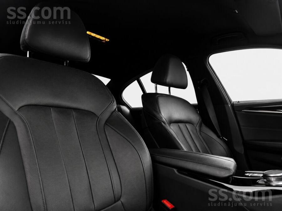 Black BMW 530 2017 in Riga, with an engine capacity of 2.00 L and mileage of 225 thousand km for 15990 €, photo 13 on AUTOMOTO.COM.LV