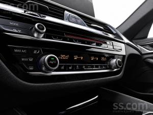 Black BMW 530 2017 in Riga, with an engine capacity of 2.00 L and mileage of 225 thousand km for 15990 €, photo 17 on AUTOMOTO.COM.LV