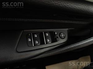 Black BMW 530 2017 in Riga, with an engine capacity of 2.00 L and mileage of 225 thousand km for 15990 €, photo 19 on AUTOMOTO.COM.LV