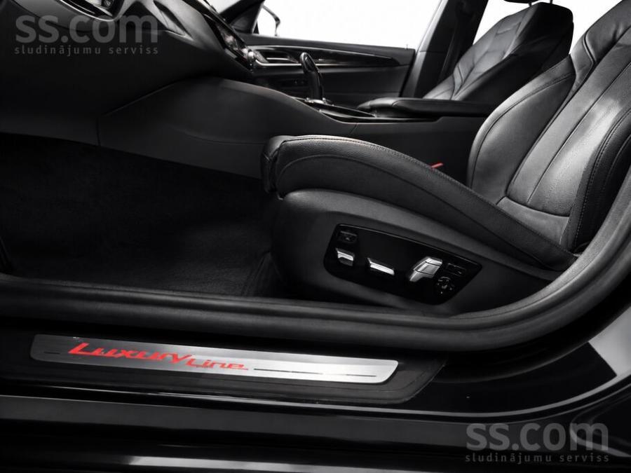 Black BMW 530 2017 in Riga, with an engine capacity of 2.00 L and mileage of 225 thousand km for 15990 €, photo 21 on AUTOMOTO.COM.LV