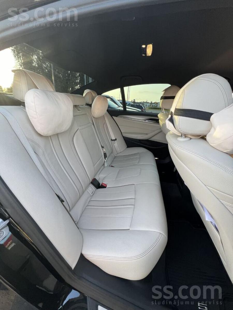 Black BMW 530 2017 in Riga, with an engine capacity of 3.00 L and mileage of 144 thousand km for 23800 €, photo 8 on AUTOMOTO.COM.LV