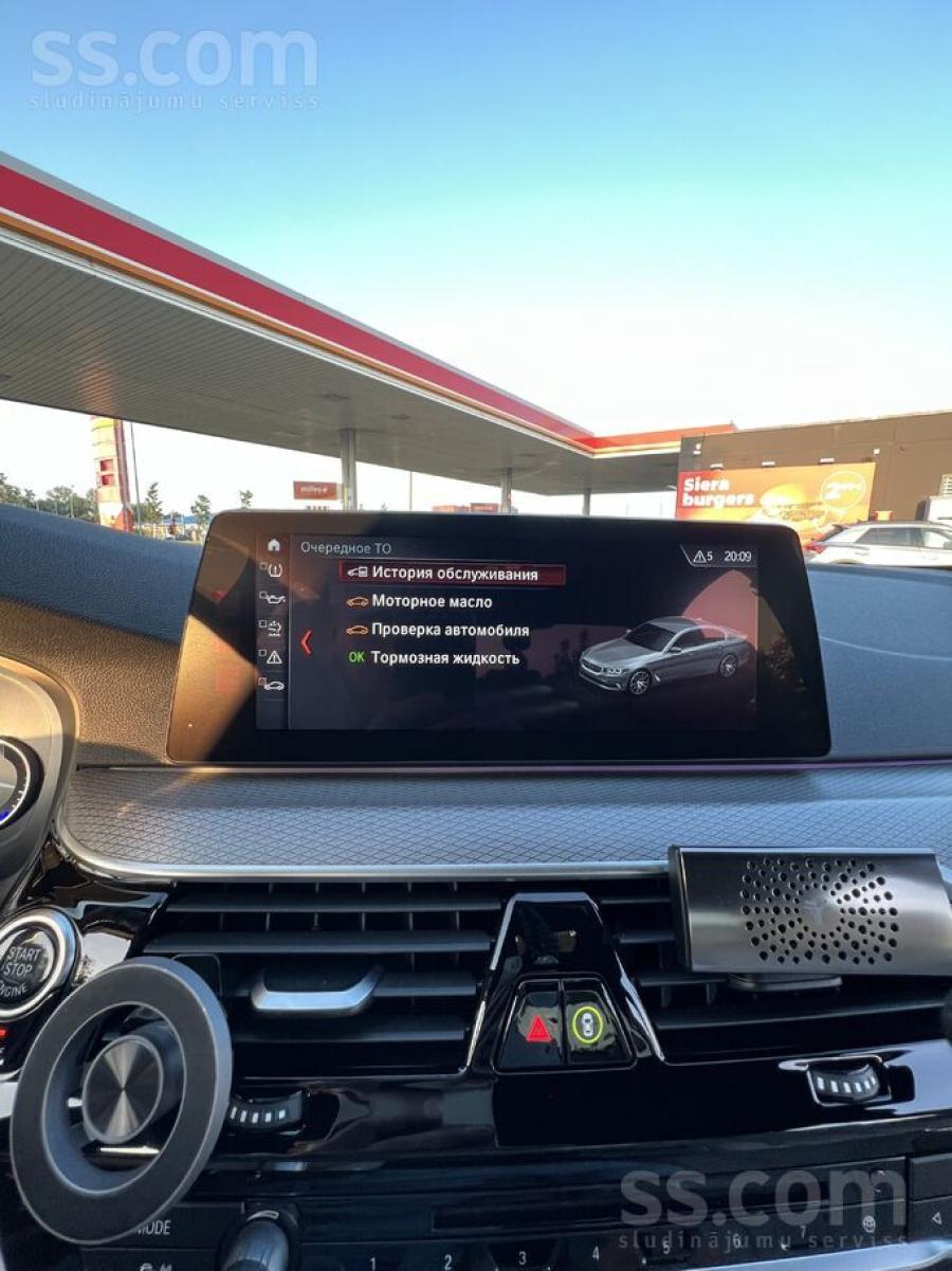 Black BMW 530 2017 in Riga, with an engine capacity of 3.00 L and mileage of 144 thousand km for 23800 €, photo 13 on AUTOMOTO.COM.LV