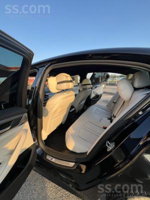 Black BMW 530 2017 in Riga, with an engine capacity of 3.00 L and mileage of 144 thousand km for 23800 €, photo 16 on AUTOMOTO.COM.LV