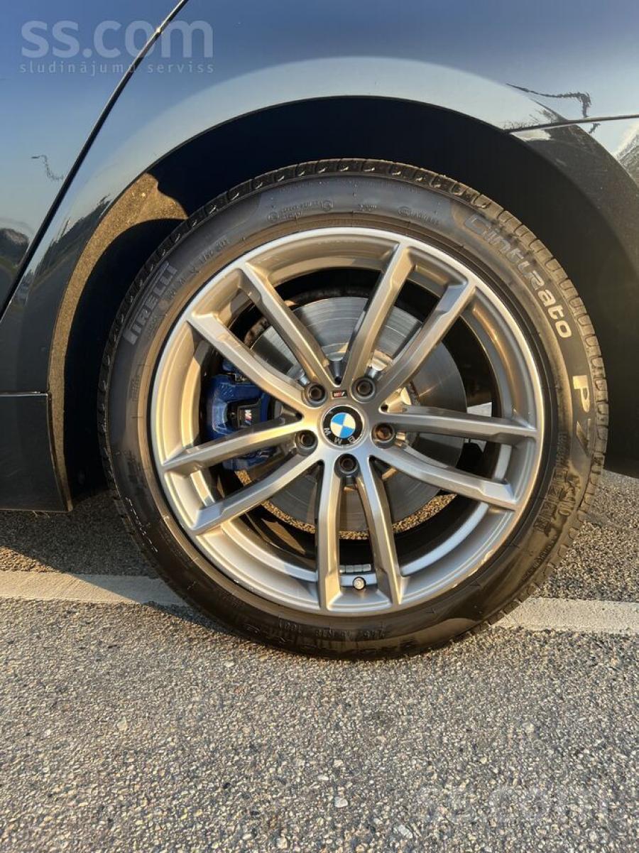 Black BMW 530 2017 in Riga, with an engine capacity of 3.00 L and mileage of 144 thousand km for 23800 €, photo 18 on AUTOMOTO.COM.LV