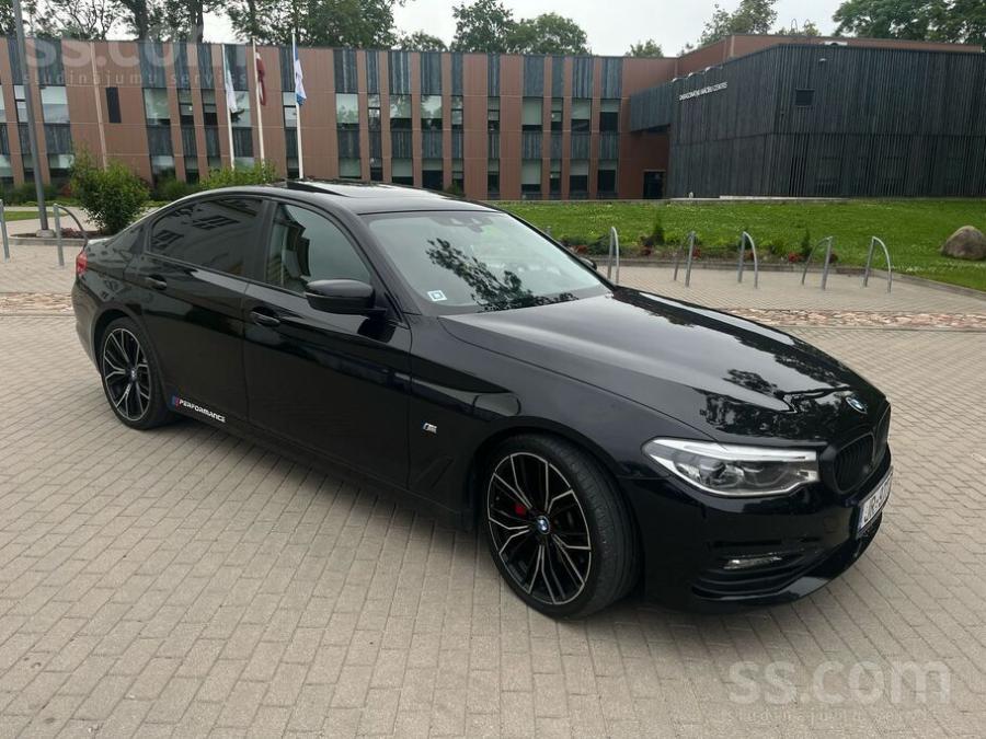 Melns BMW 530 2017 Dobele, ar dzinēja tilpumu 3.00 L un nobraukumu 197 tūkst. km par 23800 €, foto 1 vietnē AUTOMOTO.COM.LV