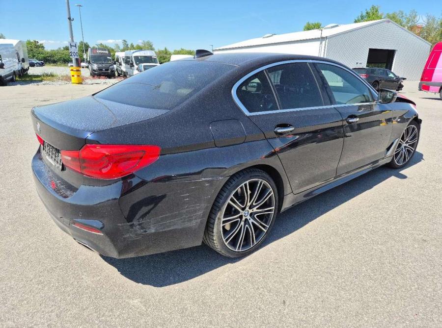 Black BMW 530 2017 in Klaipeda, with an engine capacity of 2.99 L and mileage of 179 thousand km for 11300 €, photo 5 on AUTOMOTO.COM.LV